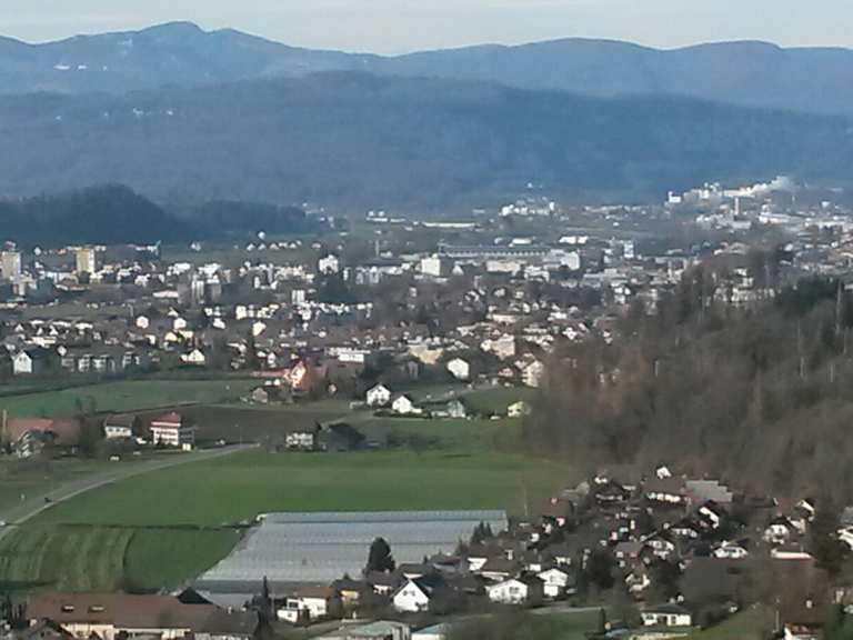 Aussicht vom Schloss Wikon: Wanderungen und Rundwege | komoot