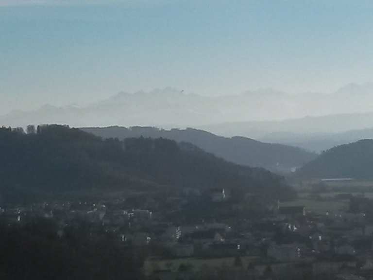 Aussicht vom Schloss Wikon: Wanderungen und Rundwege | komoot