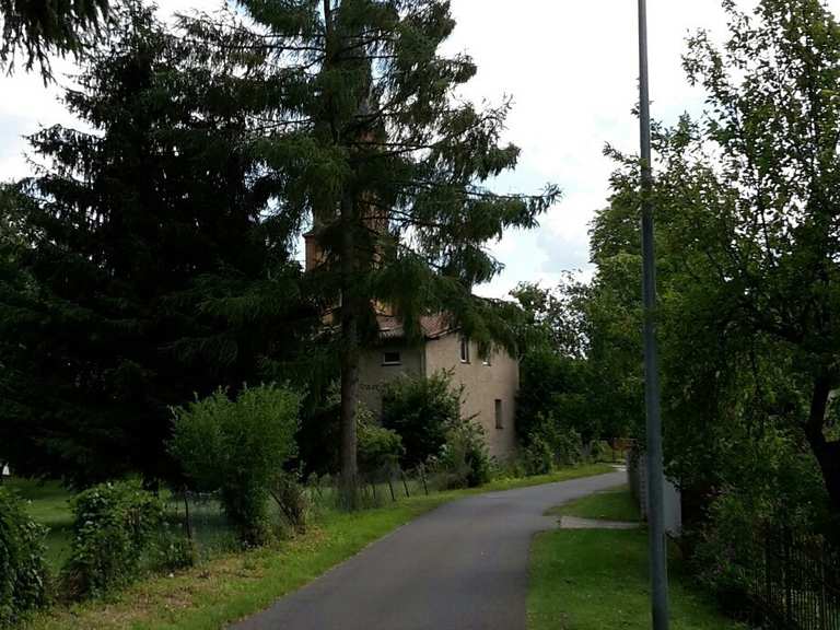 Kirche von Oderin: Wanderungen und Rundwege | komoot
