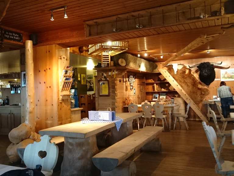 Bergrestaurant Eggli: Wanderungen und Rundwege | komoot