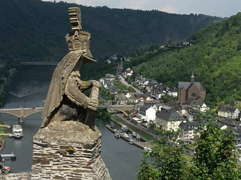 Reichsburg – Altstadt Cochem Runde von Sehl | hike | Komoot