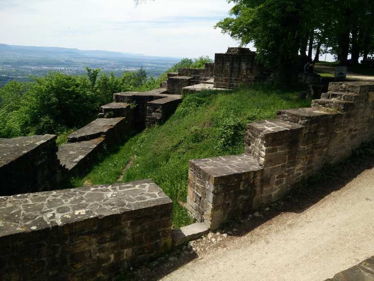 Hohenstaufen Castle Ruins and Viewpoint: Wanderungen und Rundwege | komoot