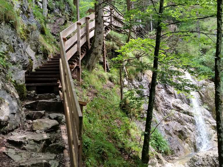 Blick zum Scheffauer – Obere Rehbachklamm Itinerario ad anello da ...