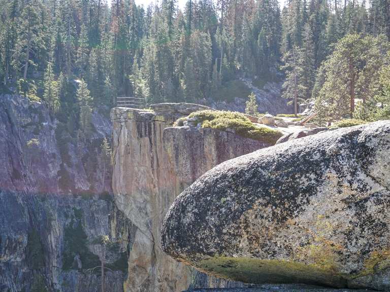 Sentinel Dome, Sentinel Creek i Taft Point z Glacier Point Trailhead ...
