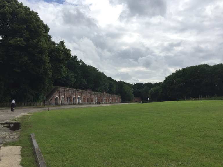 Fort van Mortsel – Ringfietspad aan Leeuwerikpark Circuit à partir de ...