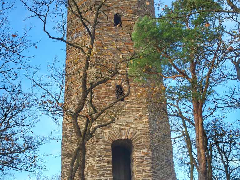 Krausbergturm – Bergpfad vom/zum Krausberg Runde von Dernau | Wanderung ...