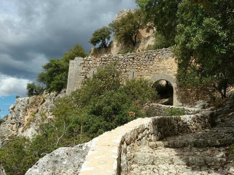 Castillo de Alaró: Wanderungen und Rundwege | komoot