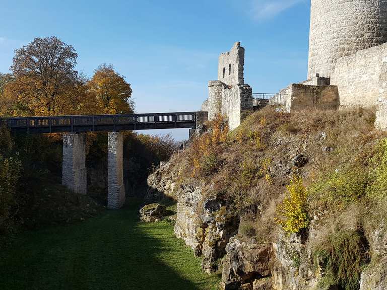Burgruine Wolfstein: Wanderungen und Rundwege | komoot