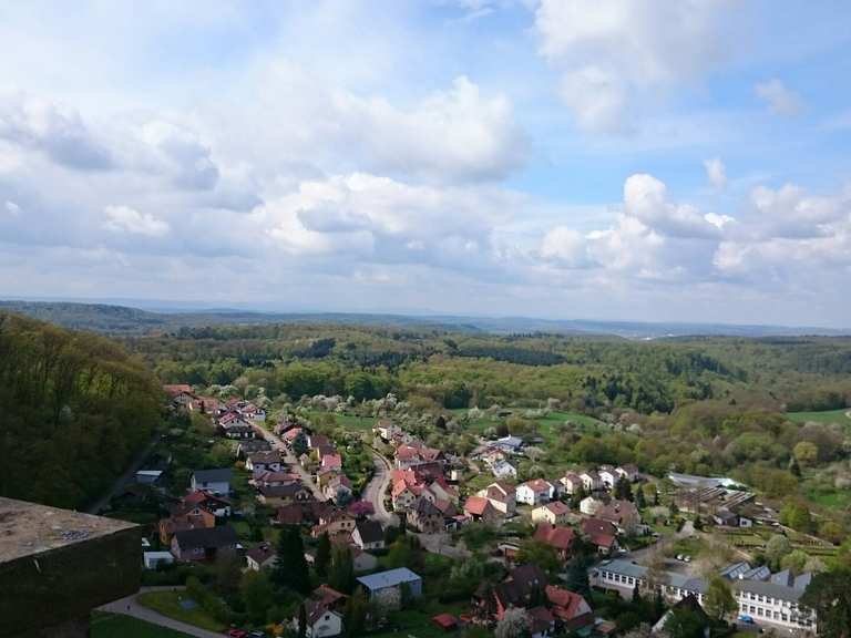 Schloss und Wasserturm Sternenfels: Wanderungen und Rundwege | komoot
