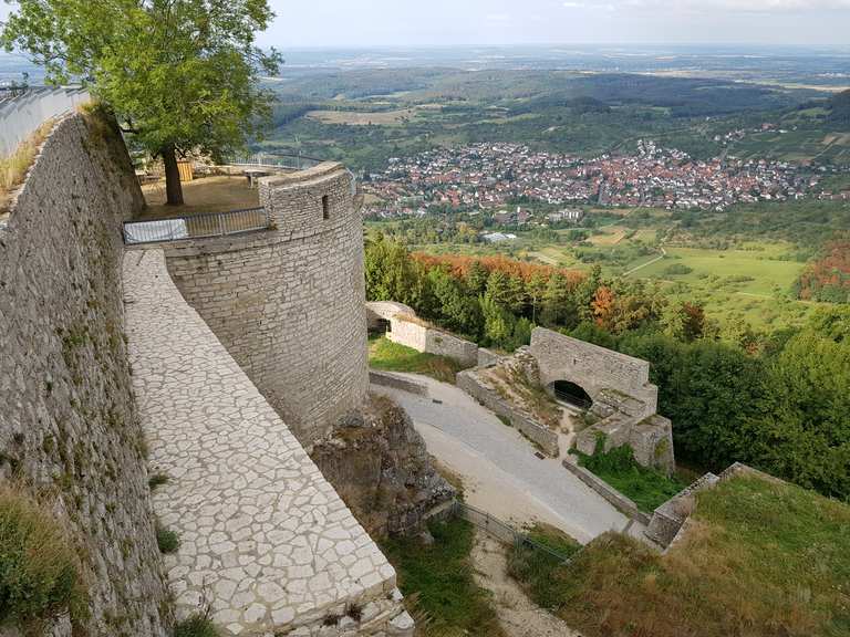 Burg Hohenneuffen: Wanderungen und Rundwege | komoot