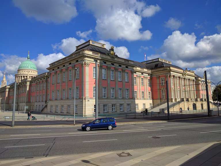Landtag Brandenburg im Stadtschloss Potsdam : Radtouren und Radwege ...