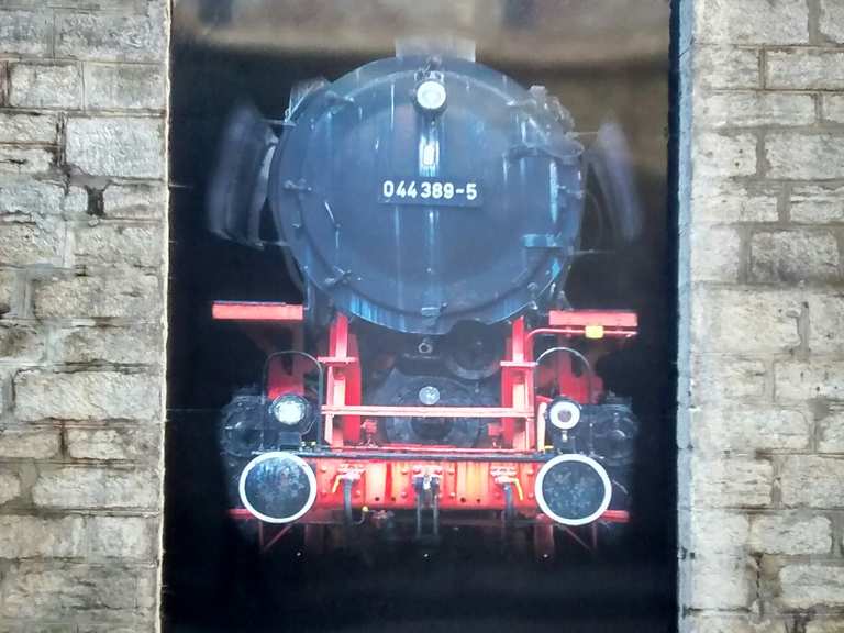 Ottbergen Bahnhof alte Dampflokomotive Routes for Walking and Hiking ...