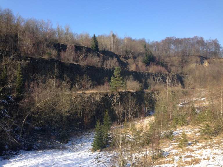 Basaltsteinbruch am Hohen Hagen: Wanderungen und Rundwege | komoot