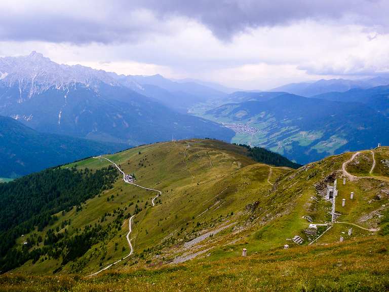 Monte Elmo: Wanderungen und Rundwege | komoot