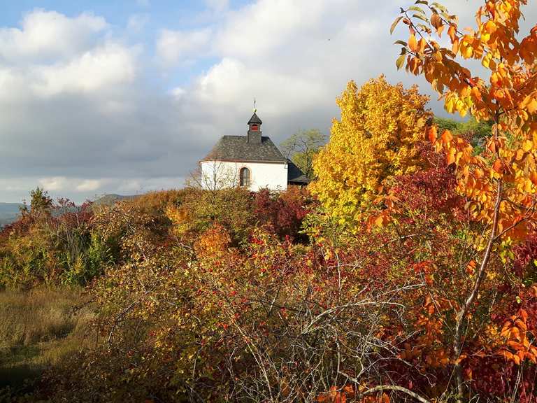 Mater-Dolorosa-Kapelle auf der Kleinen Kalmit: Wanderungen und Rundwege ...