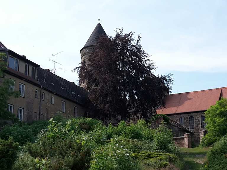 Schloss Hohenthurm : Radtouren und Radwege | komoot