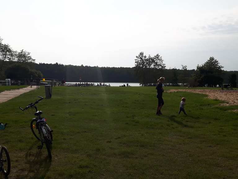 Beach at Strzeszynek Lake - Cycle Routes and Map | Komoot