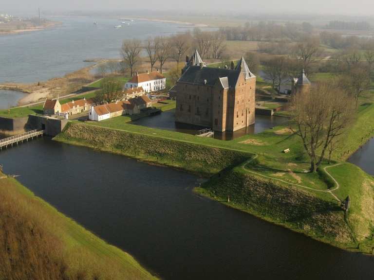 Slot Loevenstein fietsroutes en kaart | Komoot