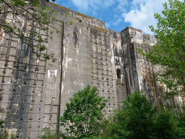 Gedenkstätte U-Boot Bunker Valentin - Cycle Routes and Map | Komoot