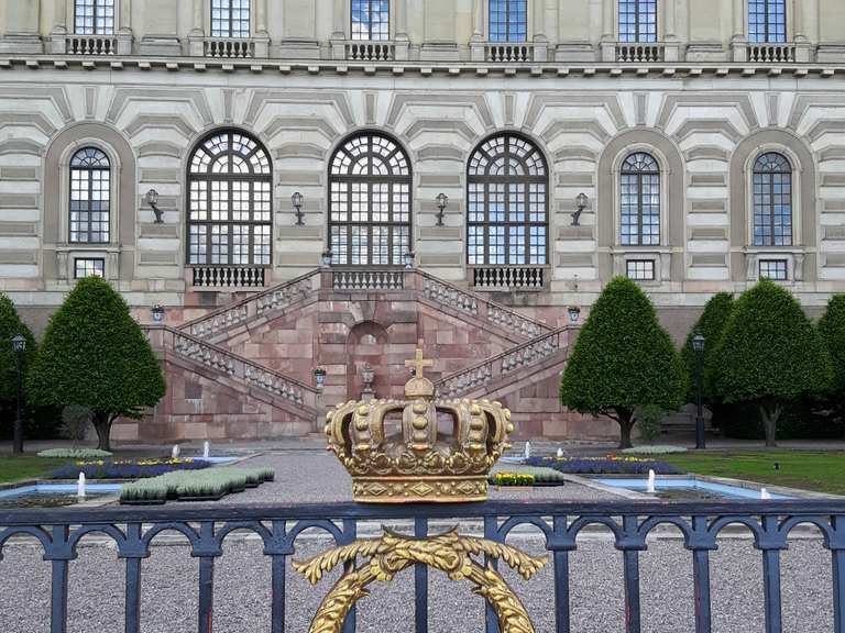 Stockholms slott (royal castle): Wanderungen und Rundwege | komoot