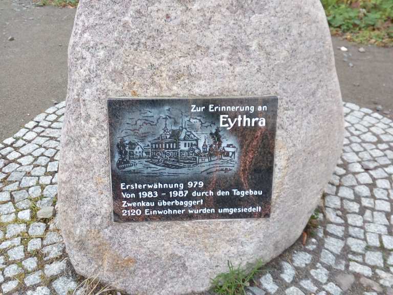 Stein mit Tafel zur Erinnerung an Eythra - Cycle Routes and Map | Komoot