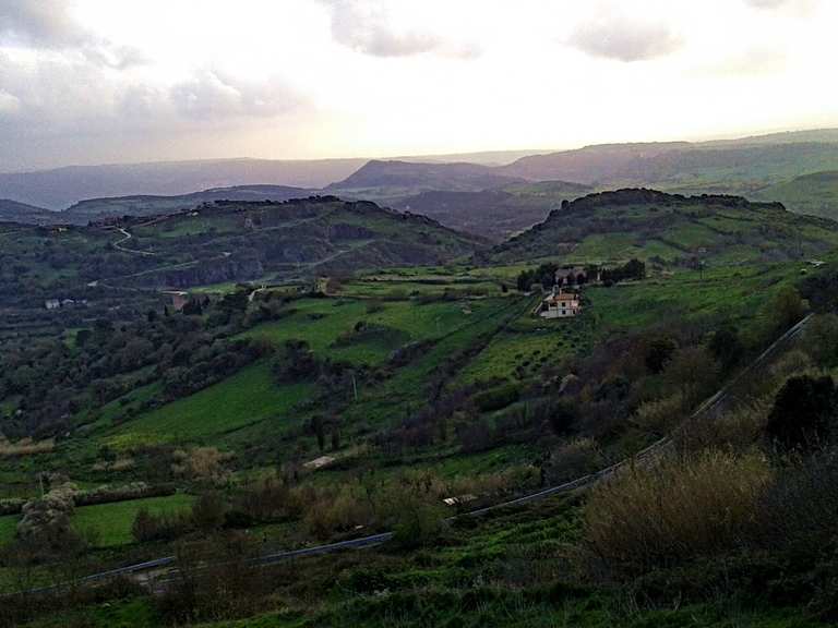 Osilo (Sassari) e il Castello Malaspina fietsroutes en kaart | Komoot
