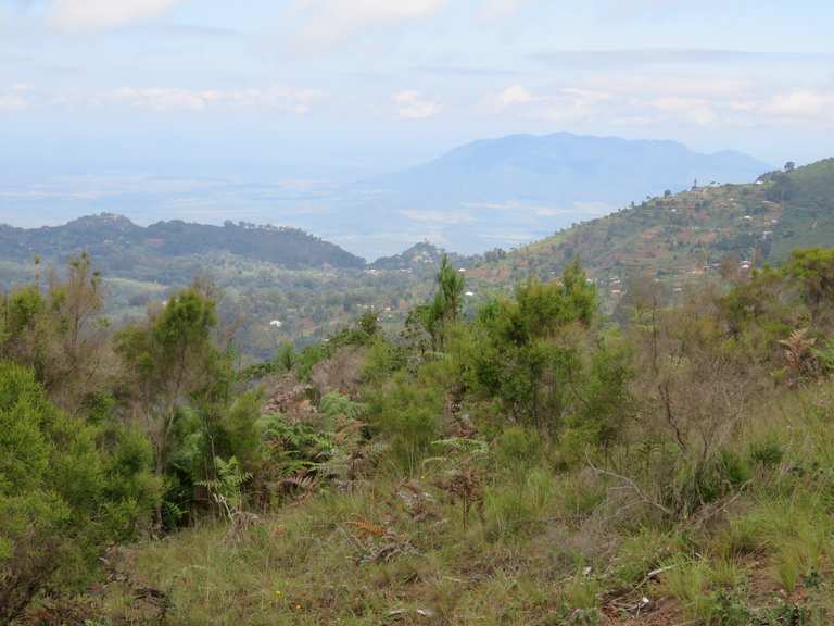 Magamba Viewpoint: Wanderungen und Rundwege | komoot