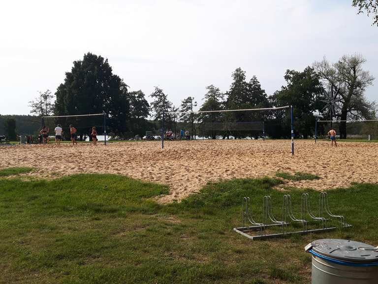 Beach at Strzeszynek Lake - Cycle Routes and Map | Komoot