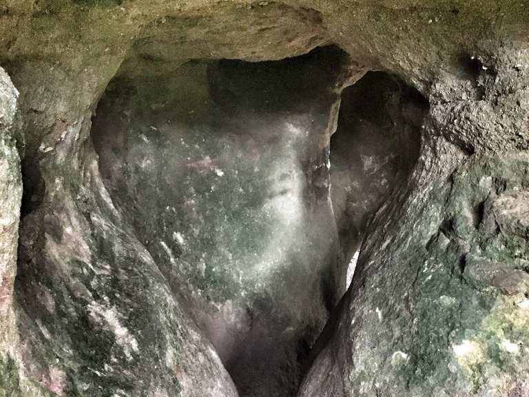 Gustav-Adolf-Höhle - Itinéraires de rando et marche | Komoot