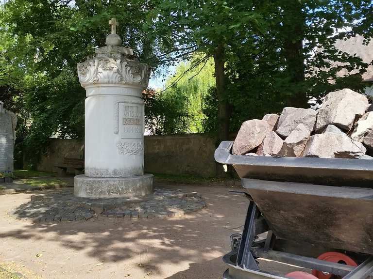 World War I memorial for the fallen, Großsteinberg – Cycling Routes ...