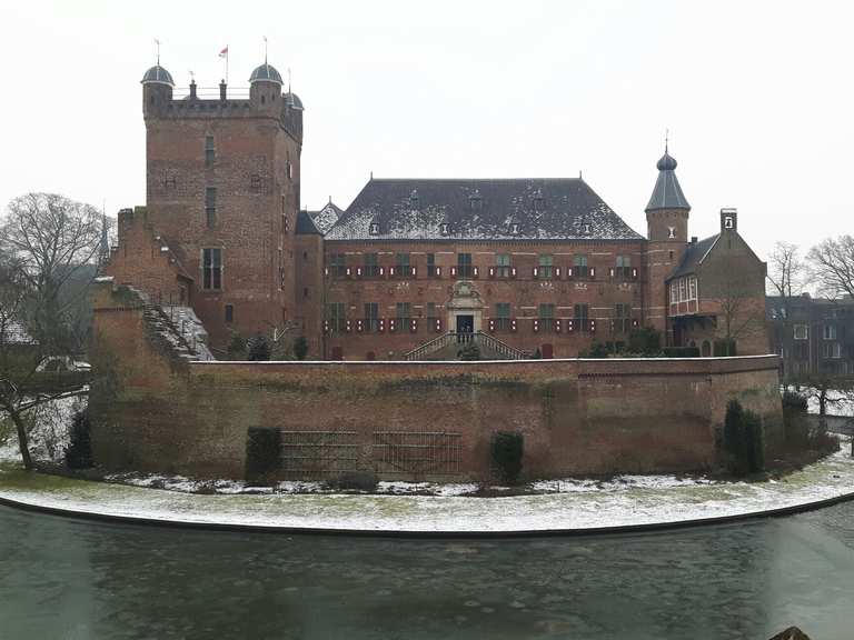 Kasteel Huis Bergh: Wanderungen und Rundwege | komoot