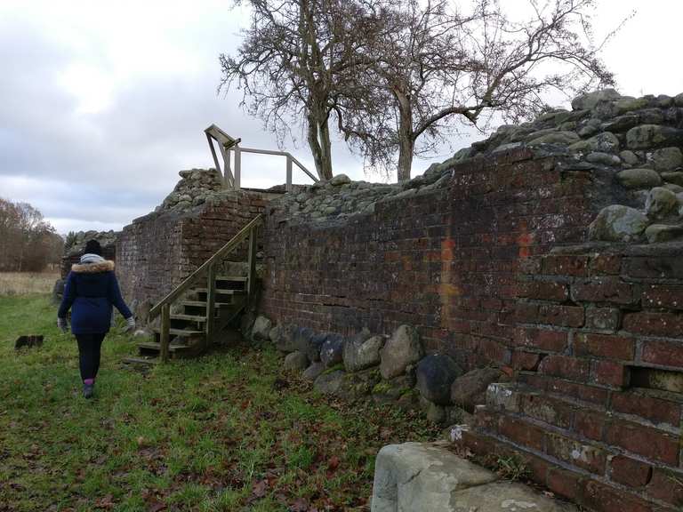 Gurre Schloss (Ruine): Wanderungen und Rundwege | komoot