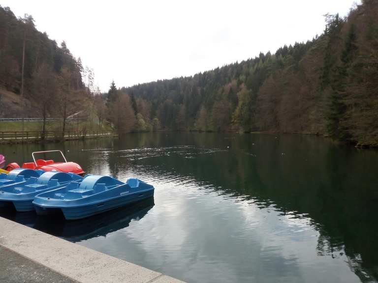 Blick auf Burg Pottenstein – Zyklopensteig Runde von Pottenstein ...
