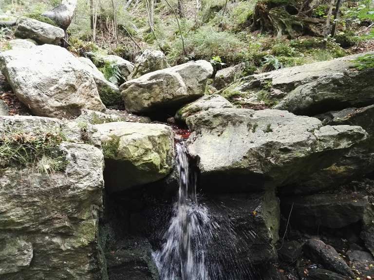 Nutons-Wasserfall – Wanderungen & Anfahrt | Komoot