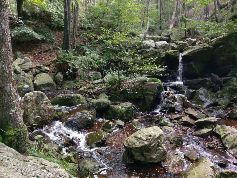 Nutons-Wasserfall – Wanderungen & Anfahrt | Komoot