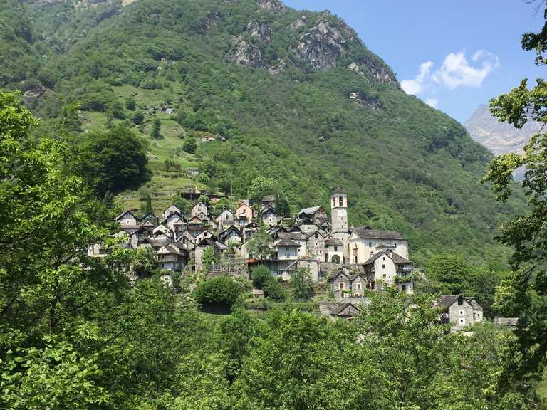 Blick auf Corippo – Corippo Itinerario ad anello da Mergoscia ...