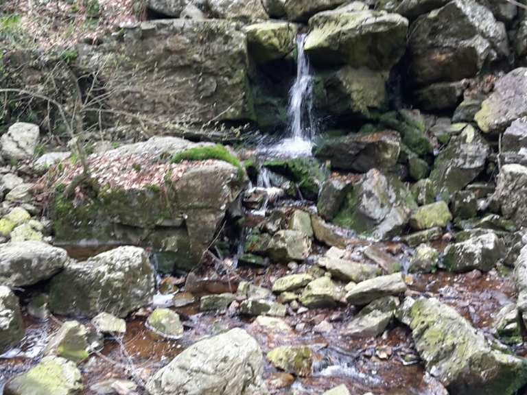 Cascade des Nutons wandelroutes en hikes | Komoot
