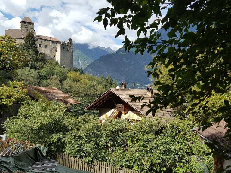 Schloss Dornsberg Routes for Walking and Hiking | Komoot