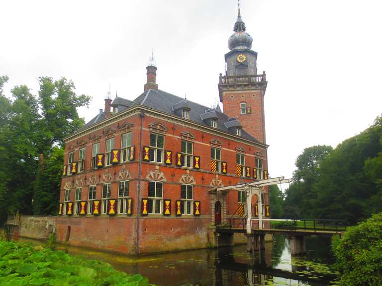 View of Nijenrode castle - Cycle Routes and Map | Komoot