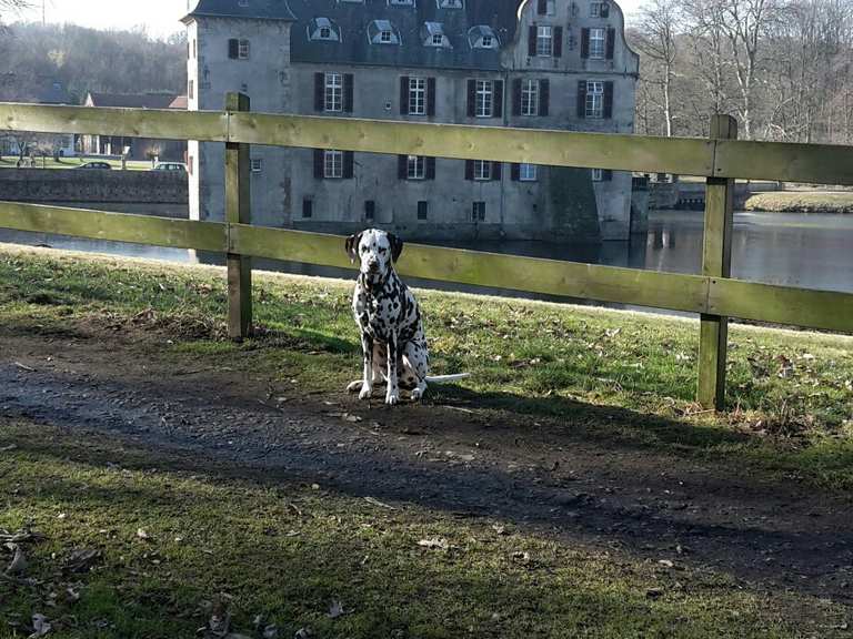 Schloss Bodelschwingh – Tante Amanda - Biergarten Runde von Kirchlinde ...
