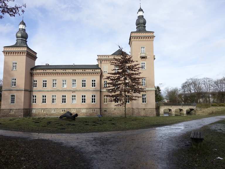 The moated castle Gracht and castle park in Erftstadt-Liblar Routes for ...