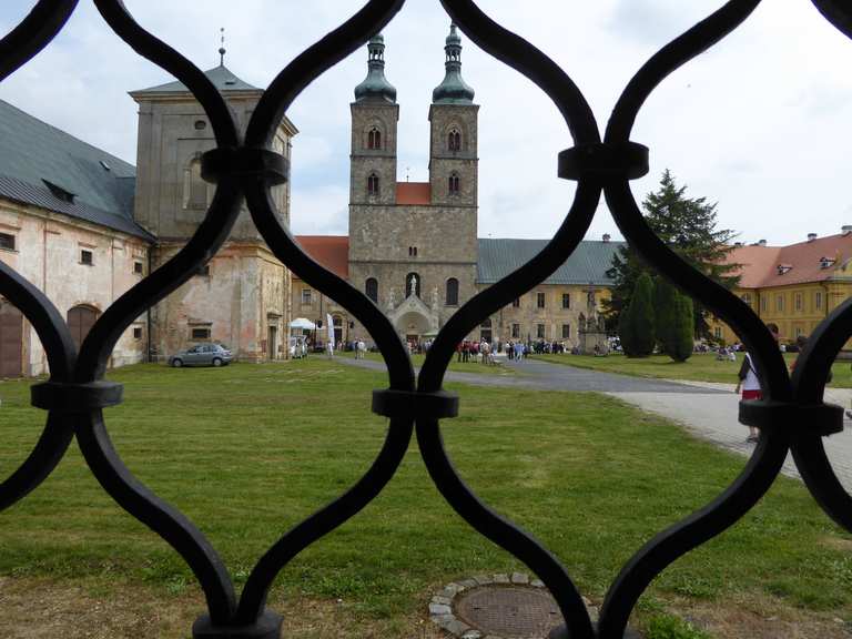 Kloster / Stift Tepl (Teplá): Wanderungen und Rundwege | komoot