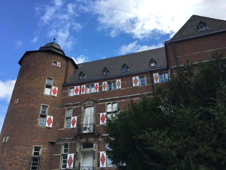 Schloss Bedburg Routes for Walking and Hiking | Komoot