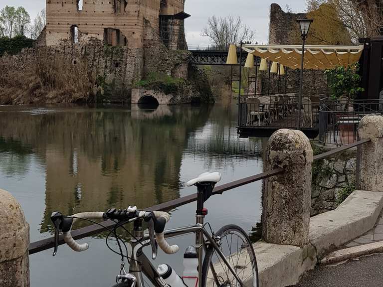 Borghetto Road Cycle Routes and Map | Komoot