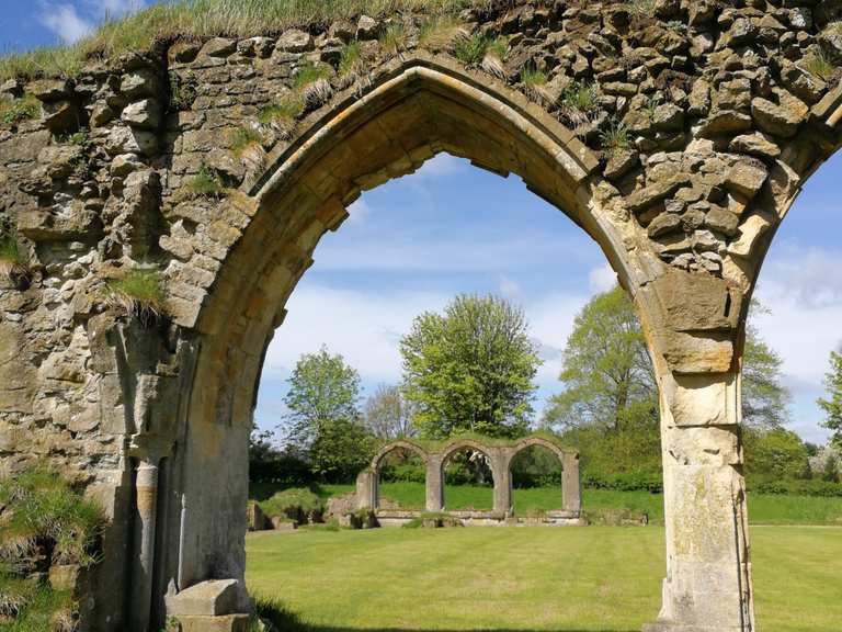 Stage 2: Wood Stanway to Cleeve Hill 18.8k | hike | Komoot