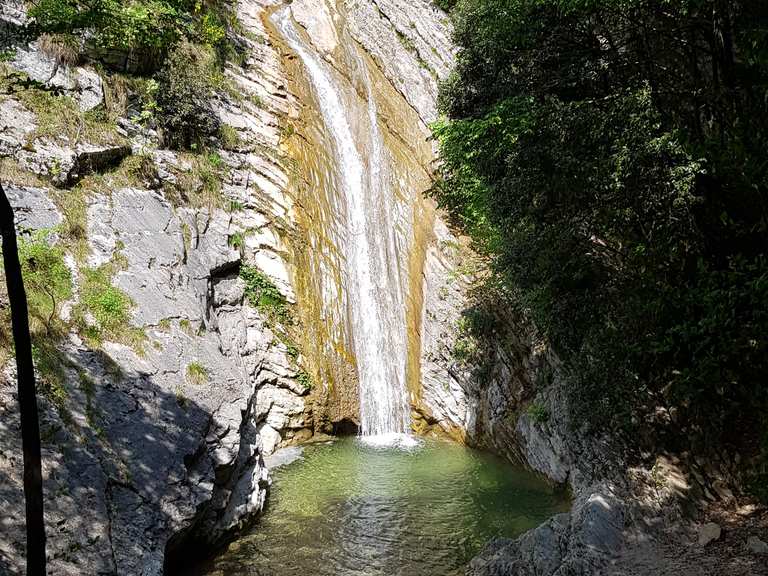 Cascata Piovere Routes for Walking and Hiking | Komoot