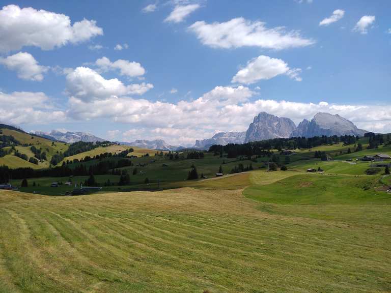 Seiser Alm Bahn Bergstation: Wanderungen und Rundwege | komoot