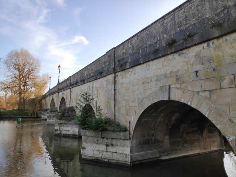 Wallingford Bridge Routes for Walking and Hiking | Komoot