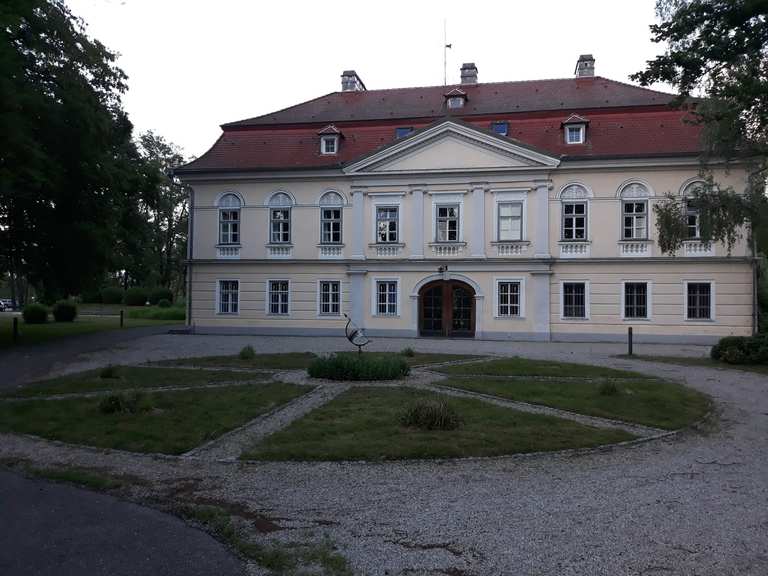 Schloss Bogenhofen: Wanderungen und Rundwege | komoot
