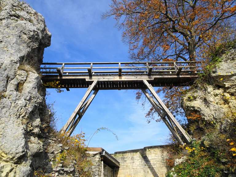 Helfenstein Castle Ruins: Wanderungen und Rundwege | komoot